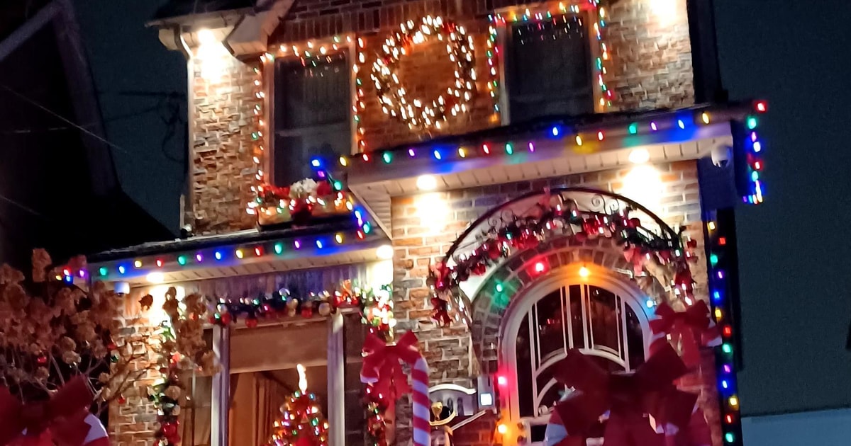 Vánoce ve stylu New Yorku: Dyker Heights, South Street Sea Port, Vessel ...