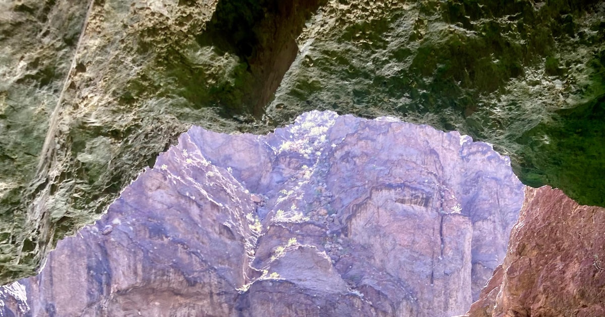 Από την παραλία Willow: Emerald Cave | GetYourGuide