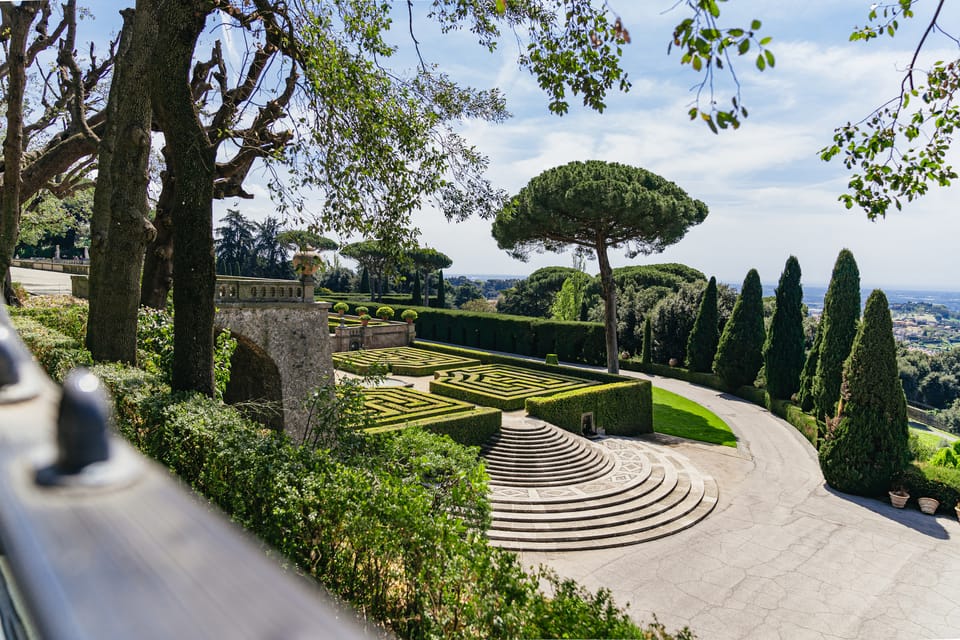 Castel Gandolfo: Palace Ticket and Gardens Minibus Tour | GetYourGuide