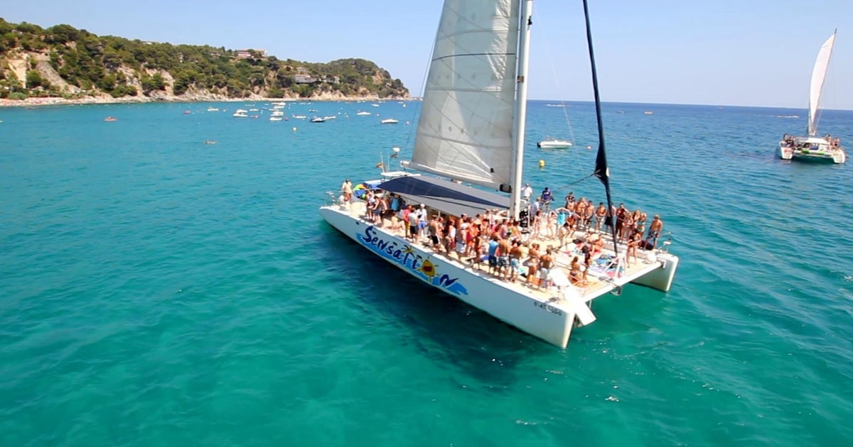 Sosúa: Katamaran-Tour mit Schnorcheln, Mittagessen & Drinks | GetYourGuide