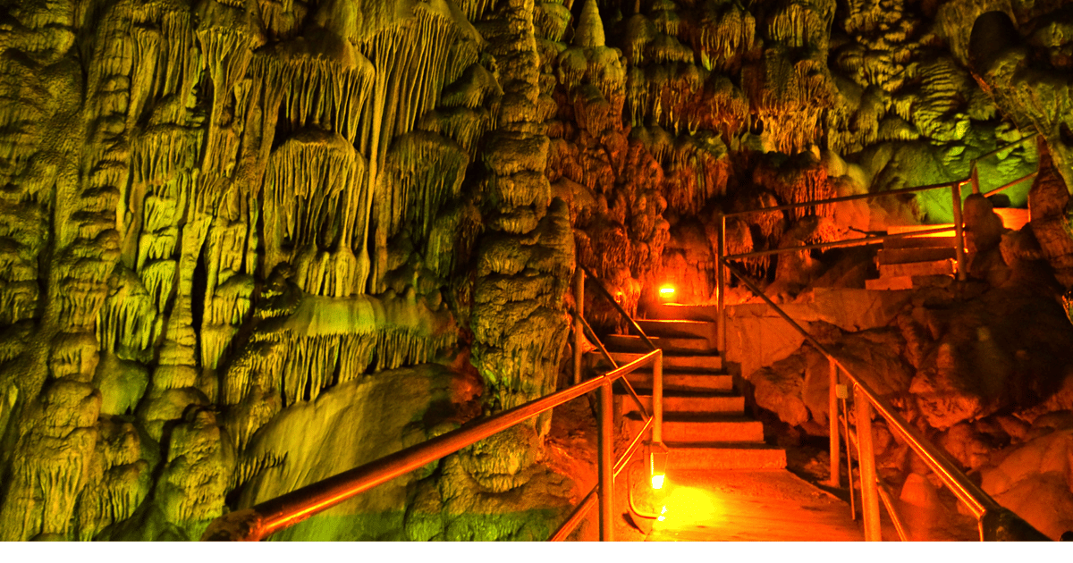 (IN POLISH)KNOSSOS-LASITHI: GUIDED TOUR: KNOSSOS & ZEUS CAVE | GetYourGuide