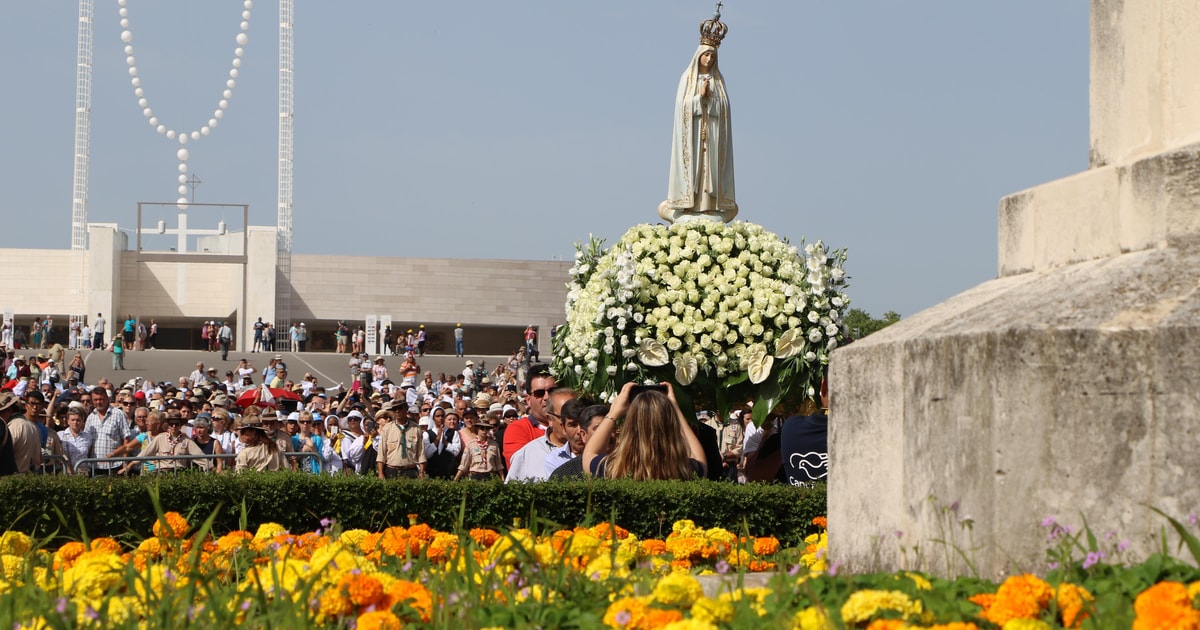 Oporto: Fátima y Casa del Pastor Tour Privado Completo | GetYourGuide