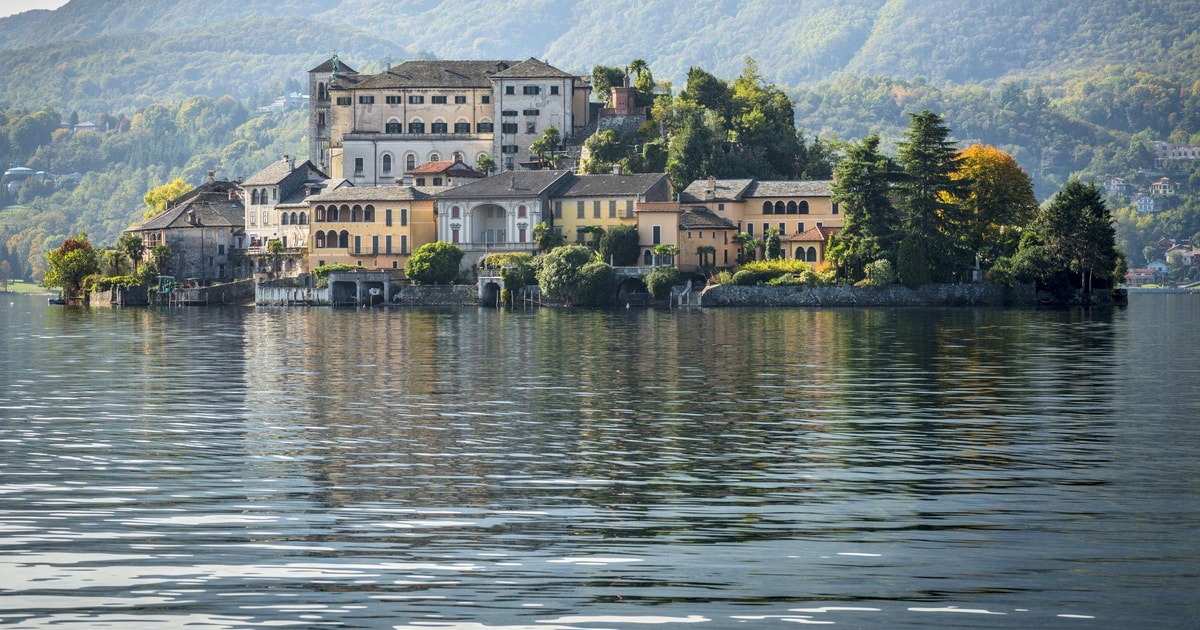 Orta Lake: landscapes and animals from all over the world | GetYourGuide