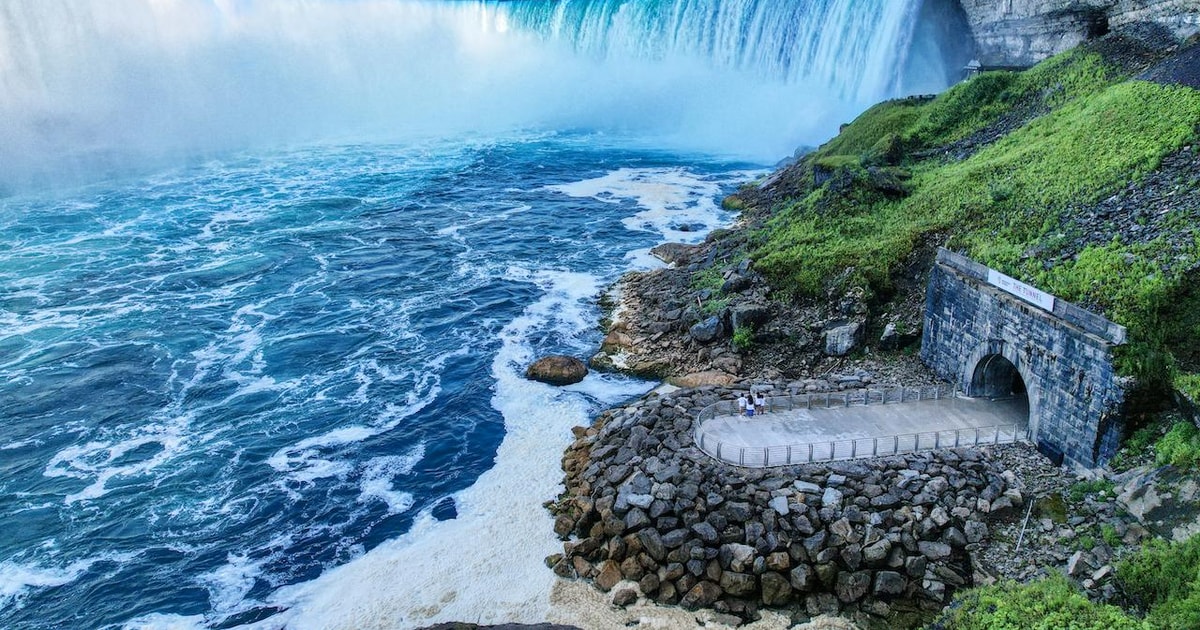 Niagara Parks: Power Station & The Tunnel Experience Ticket | GetYourGuide
