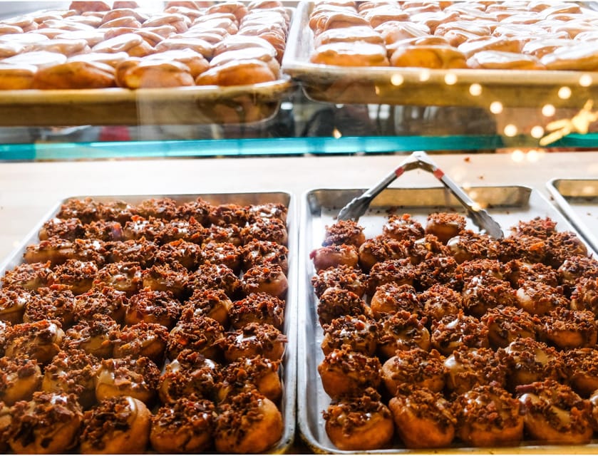 Seattle: Guided Holiday Donut Tour with Tastings | GetYourGuide