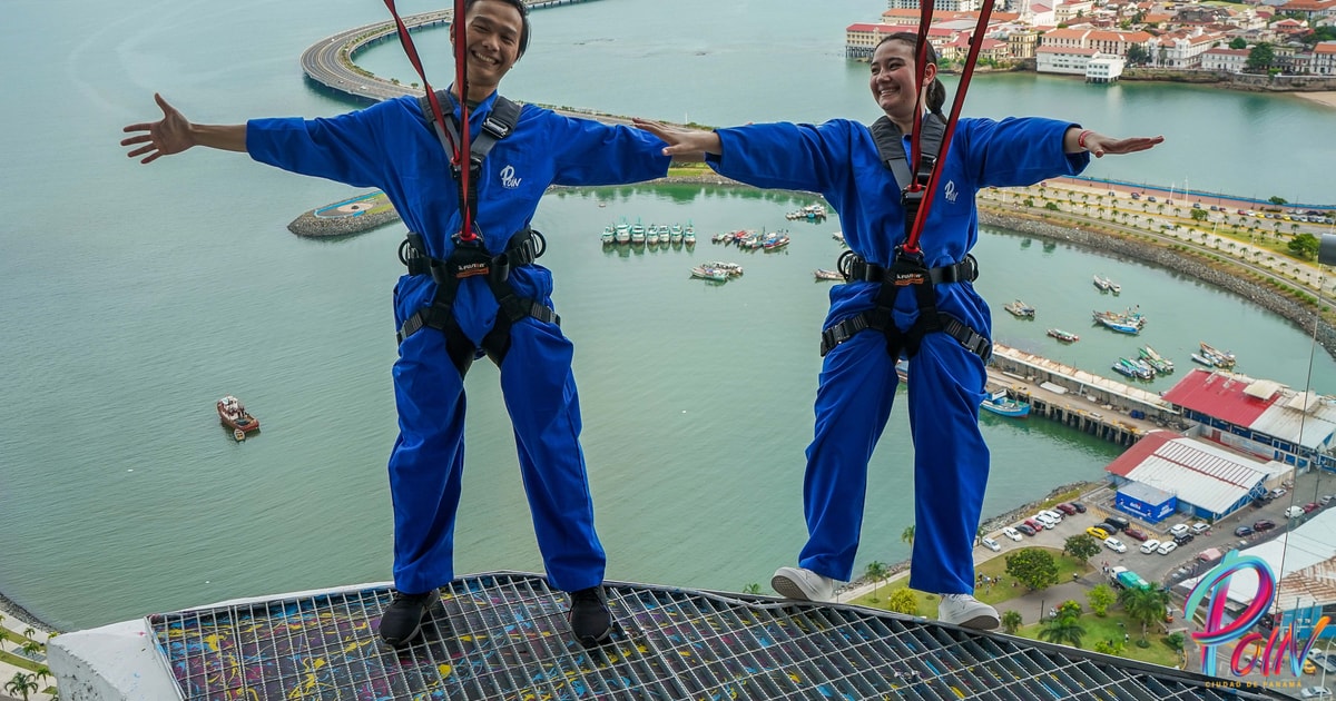 Panama-Stadt: POIN The Edge Experience | GetYourGuide