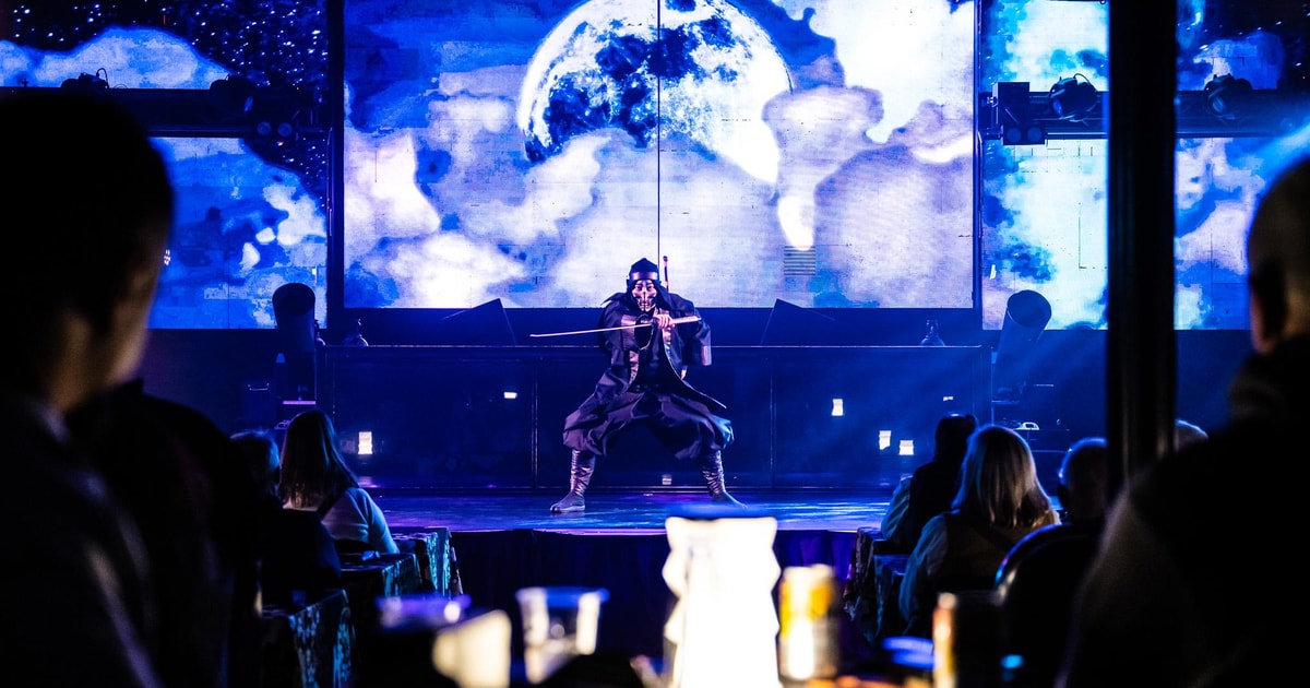 Tokio: Ninja moderno + espectáculo de kabuki y ruta por los bares de ...