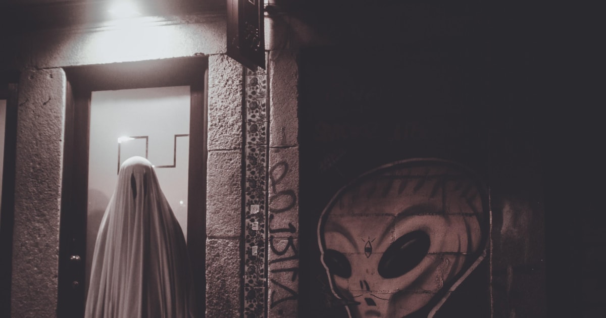 The Porto Ghost Walk: Haunted private tour in old Porto | GetYourGuide