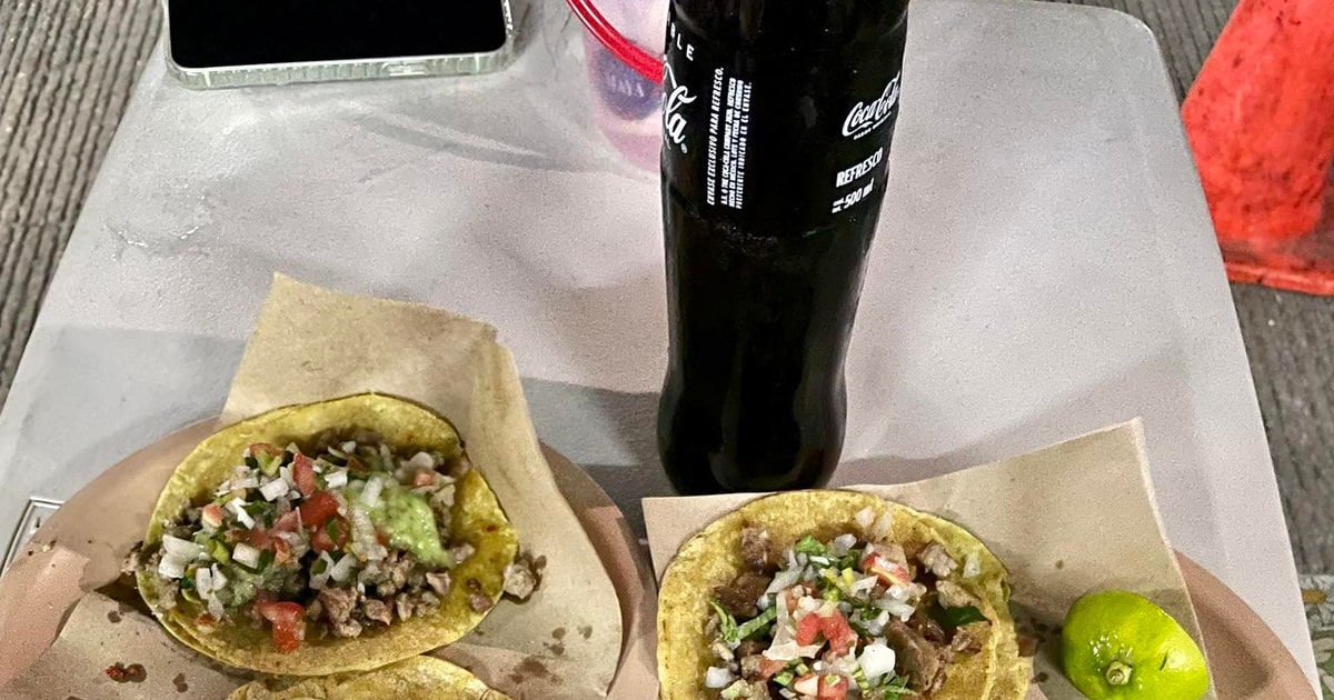 Tacos notturni e Marquesitas con un nativo di Cancún | GetYourGuide