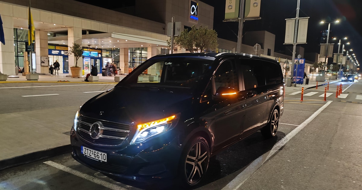 Athene: Mercedes V-Klasse Extra Lang Van/Tot Luchthaventransfer | GetYourGuide