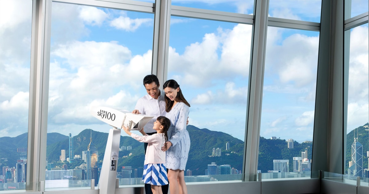 Hongkong: sky100 Observation Deck & Hop-On/Hop-Off-Bus | GetYourGuide