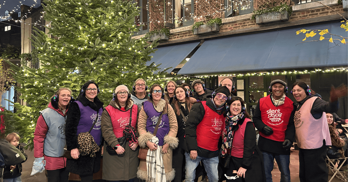 Лондон Обиколка на коледните светлини с коледна музика Getyourguide