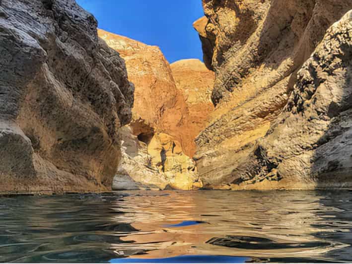 Wadi Sahtan –“Mandoos -The Chest of Oman” – 8 hours | GetYourGuide