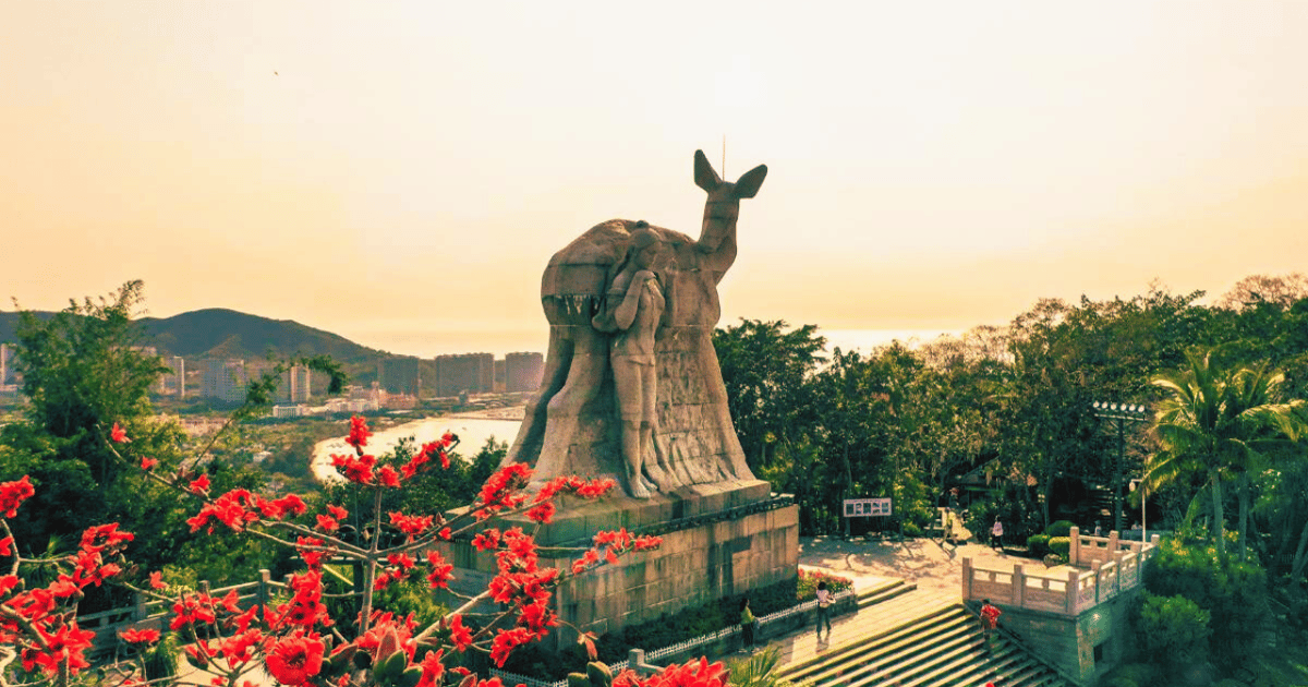 Sanya: ingresso all'area panoramica di Luhuitou e bus turistico ...
