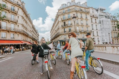 Paris: Guided Bike Tour Like a Local | GetYourGuide