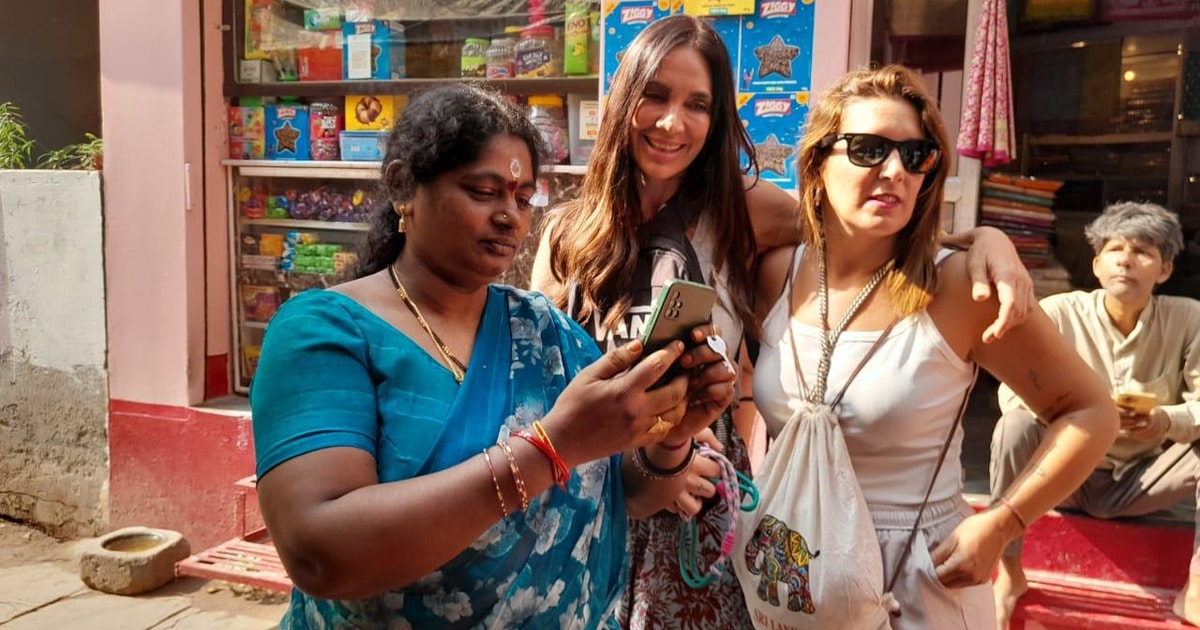 Varanasi: Fragrance, Essential Oil, and Food Walking Tour | GetYourGuide