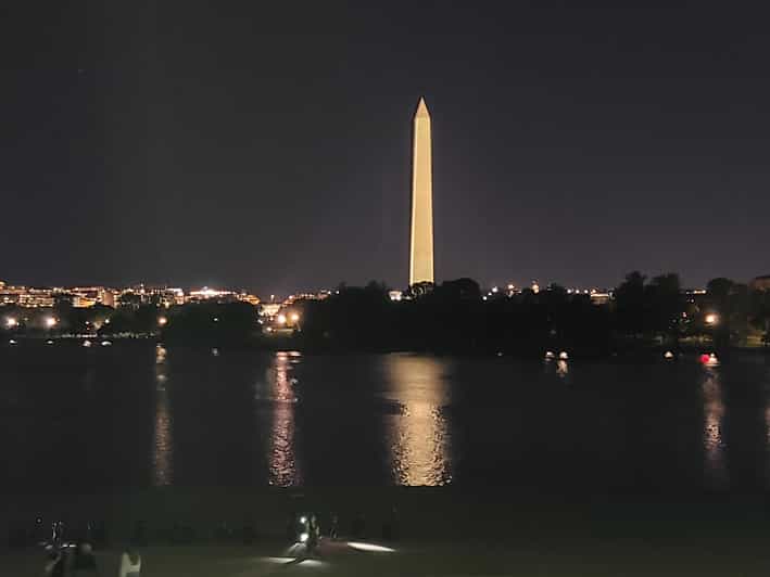 Washington DC: Monuments by Night Bike Tour | GetYourGuide