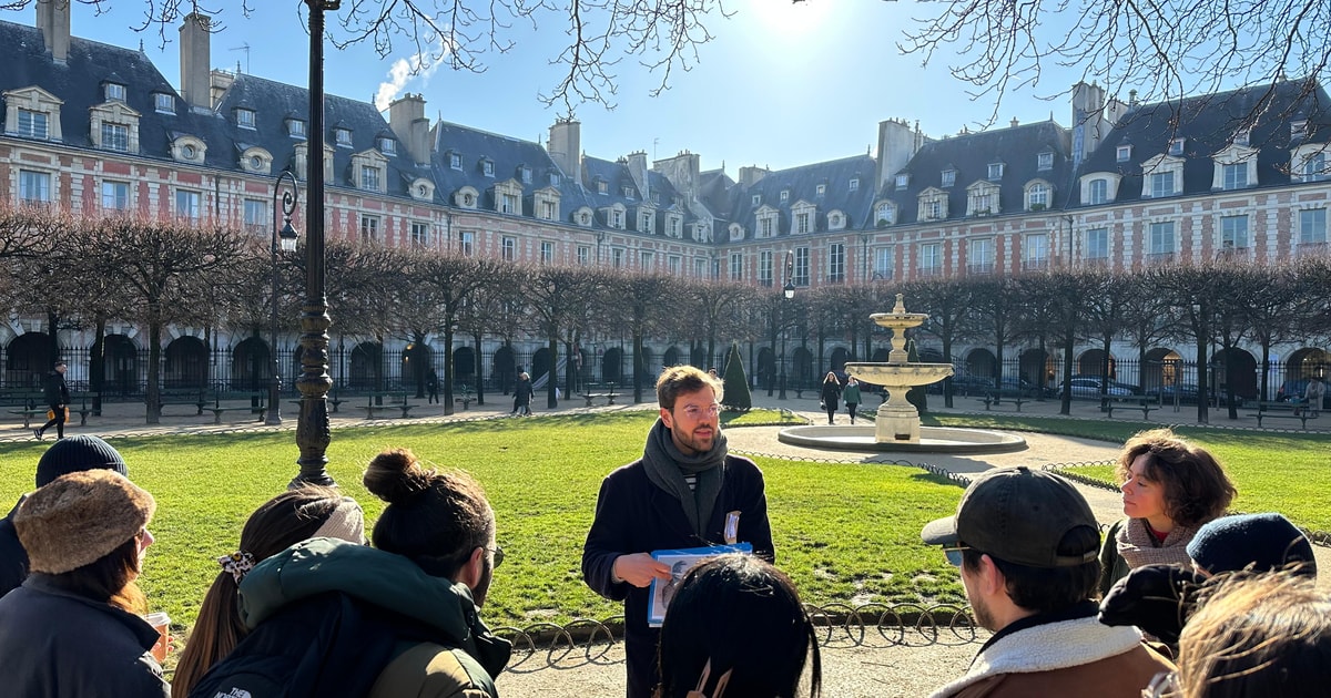 Middeleeuws Parijs in de roman De Bochel van de Notre-Dame | GetYourGuide