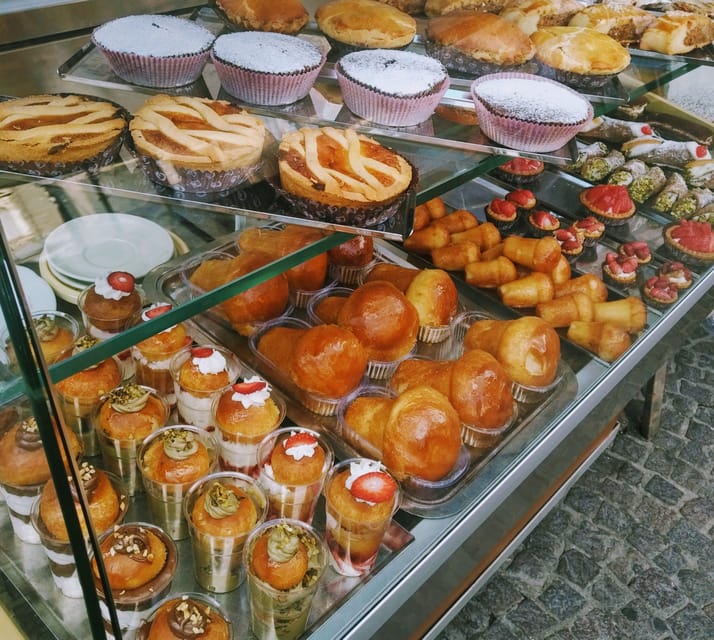 Street food tour: the Neapolitan culinary art | GetYourGuide