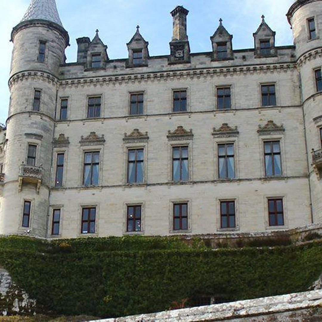 Invernesa: Danrobinas pils un spirta rūpnīcas apskate | GetYourGuide