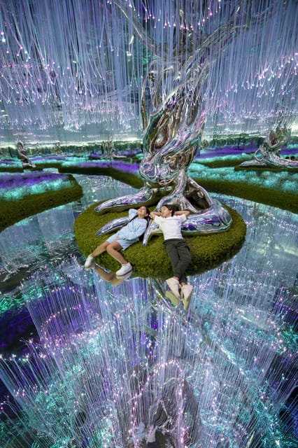 Dubaj: Bilet wstępu do AYA Universe | GetYourGuide