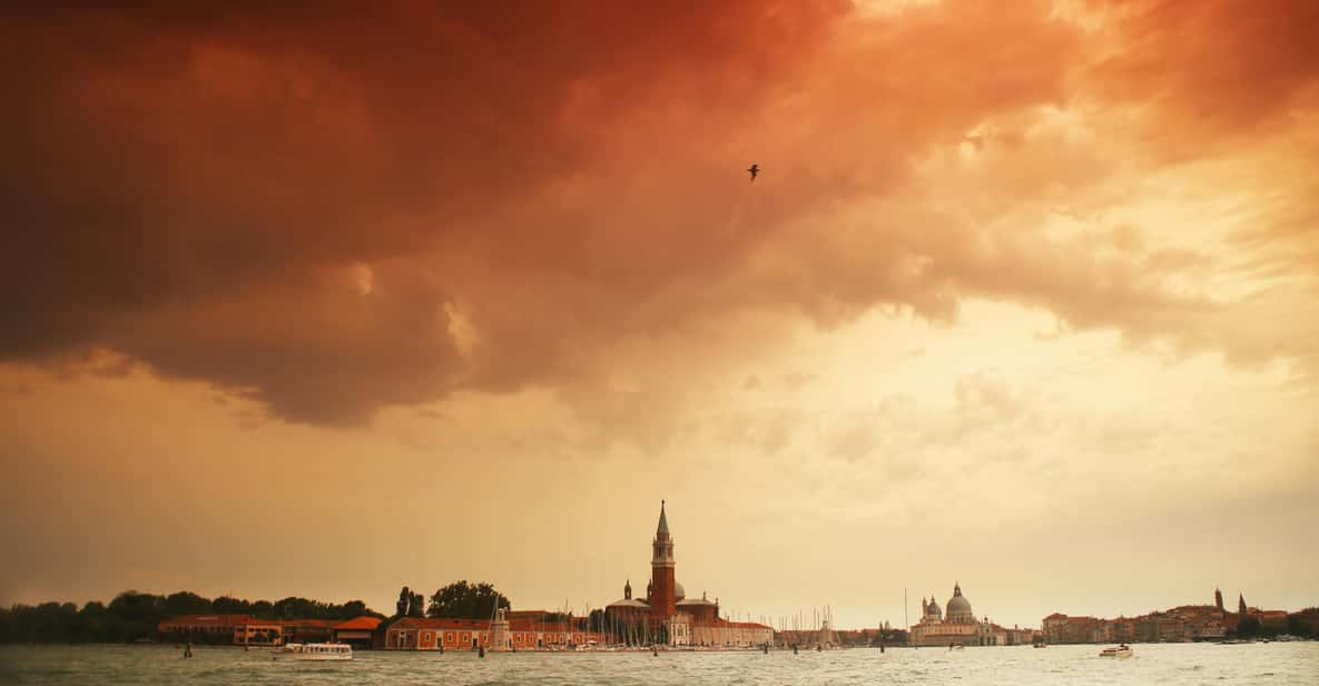 Venedig: Bootstour, Murano, Burano und geheimnisvolle Insel | GetYourGuide