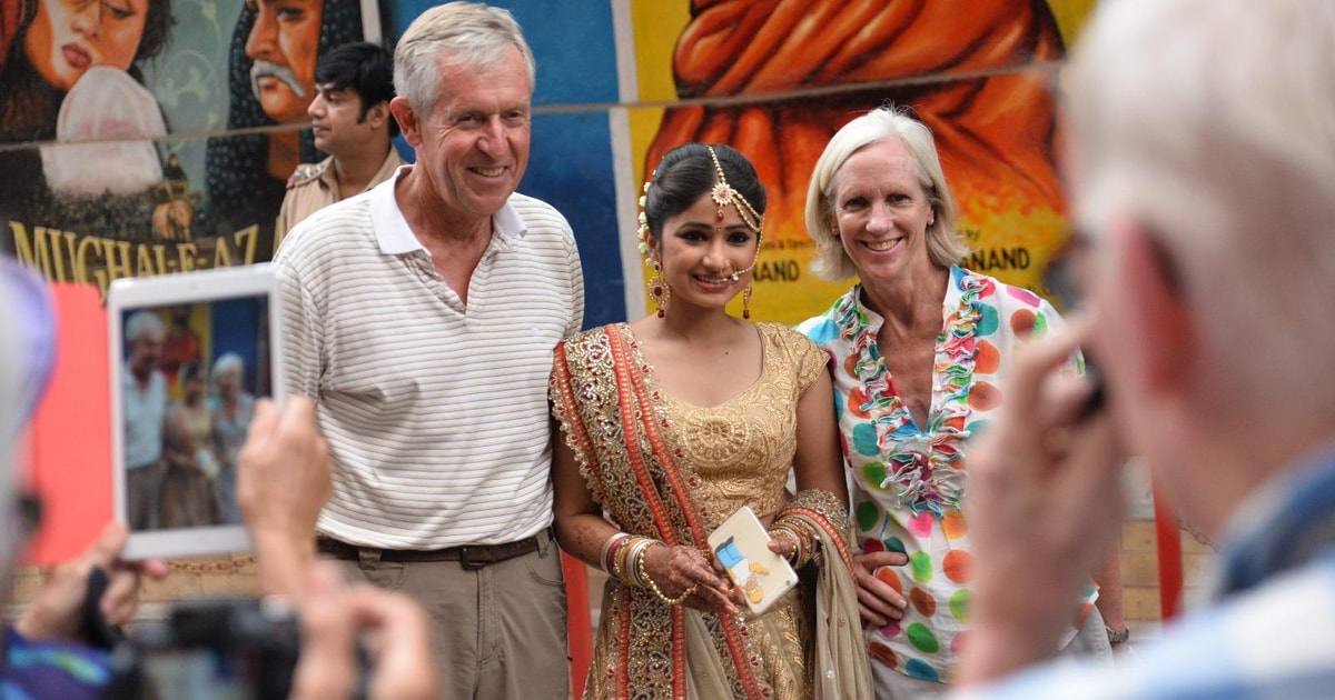 Mumbai Bollywood Studio Tour med frokost krydstogt udflugt | GetYourGuide