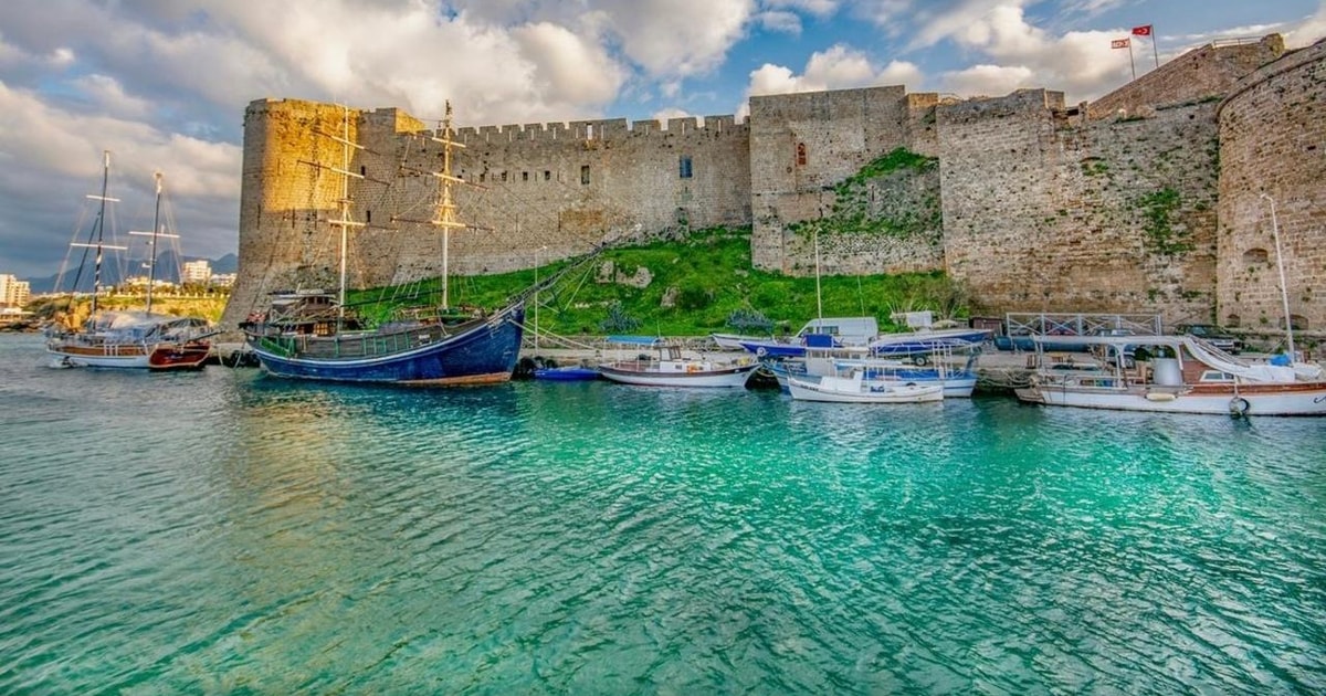 Gazimağusa'dan: St Hilarion Kalesi, Bellapais ile Girne | GetYourGuide