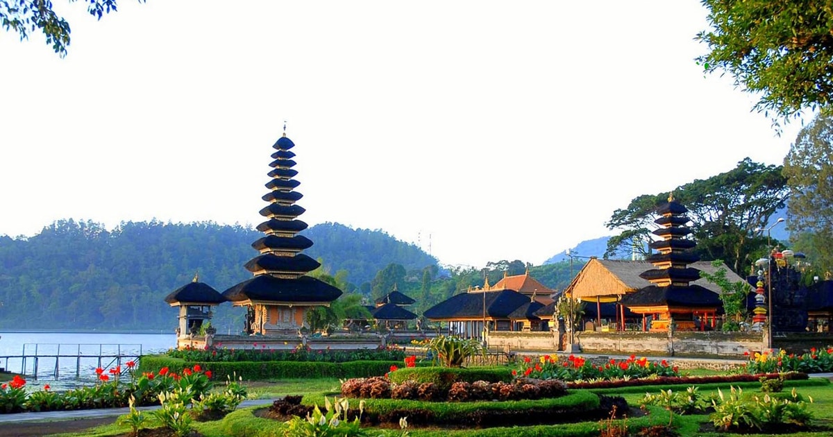 Bali: Recorrido turístico privado por el norte de Bali con traslado ...