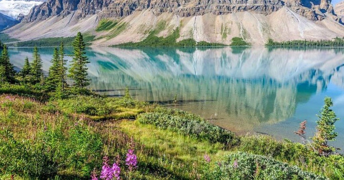 From Calgary: Explore 4 Stunning Lakes in Banff & Yoho | GetYourGuide