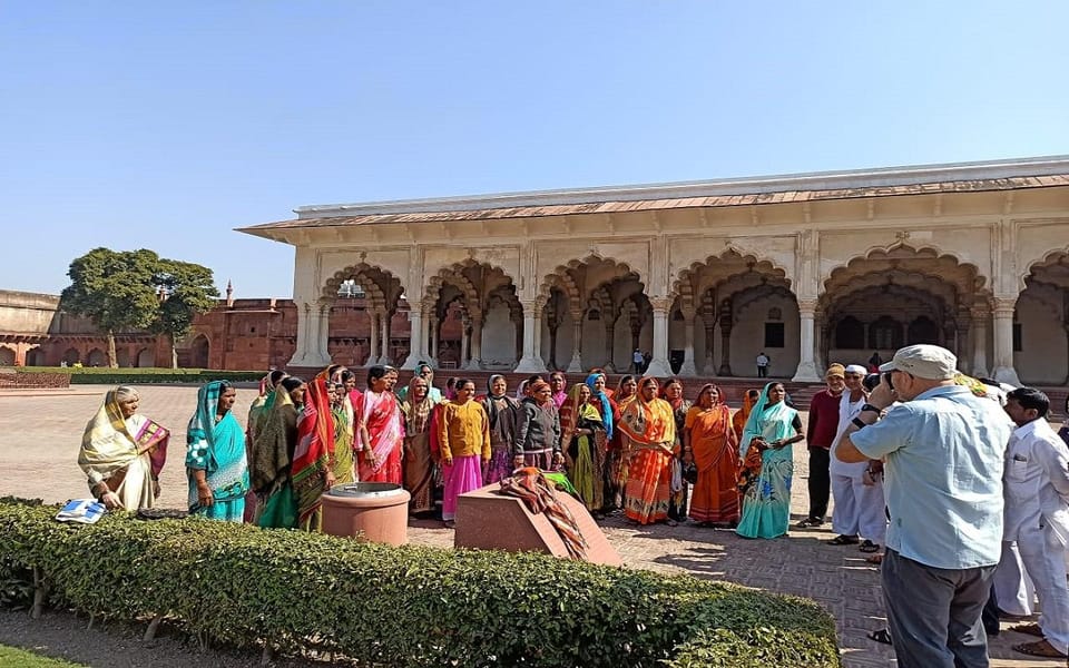 Agra : Taj Mahal & Agra Fort With Local Tour guide | GetYourGuide