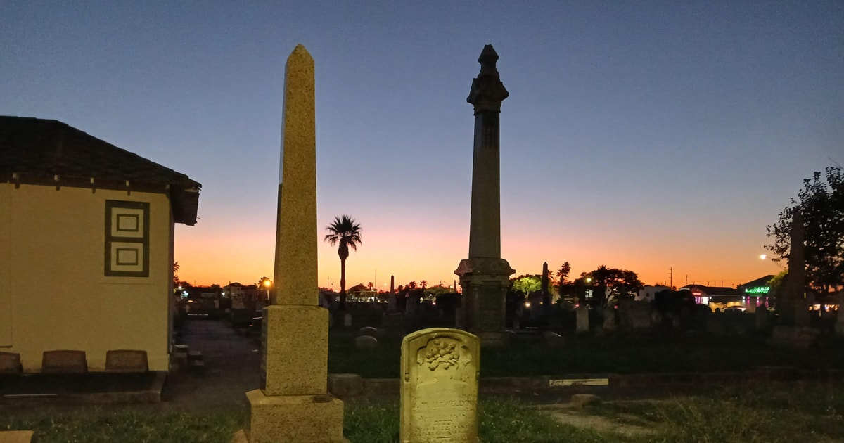 Galveston: Old City Cemetery Walking Tour with Local Guide | GetYourGuide