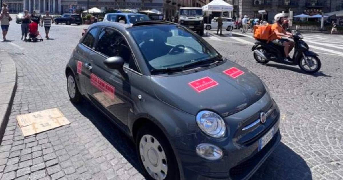 Special Panoramic Tour of Napoli with 500 Cabrio | GetYourGuide