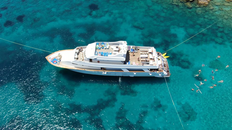 Desde Pafos Crucero VIP Ocean Flyer - Sólo Adultos | GetYourGuide