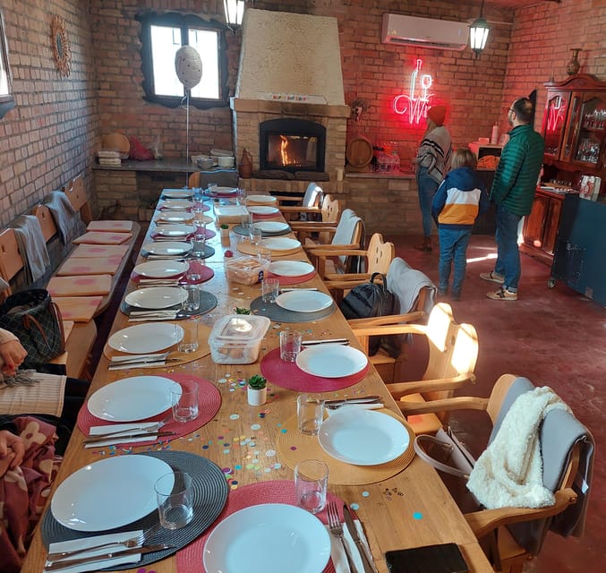 Da Budapest: Tour di mezza giornata sul vino di Monor con cena ...