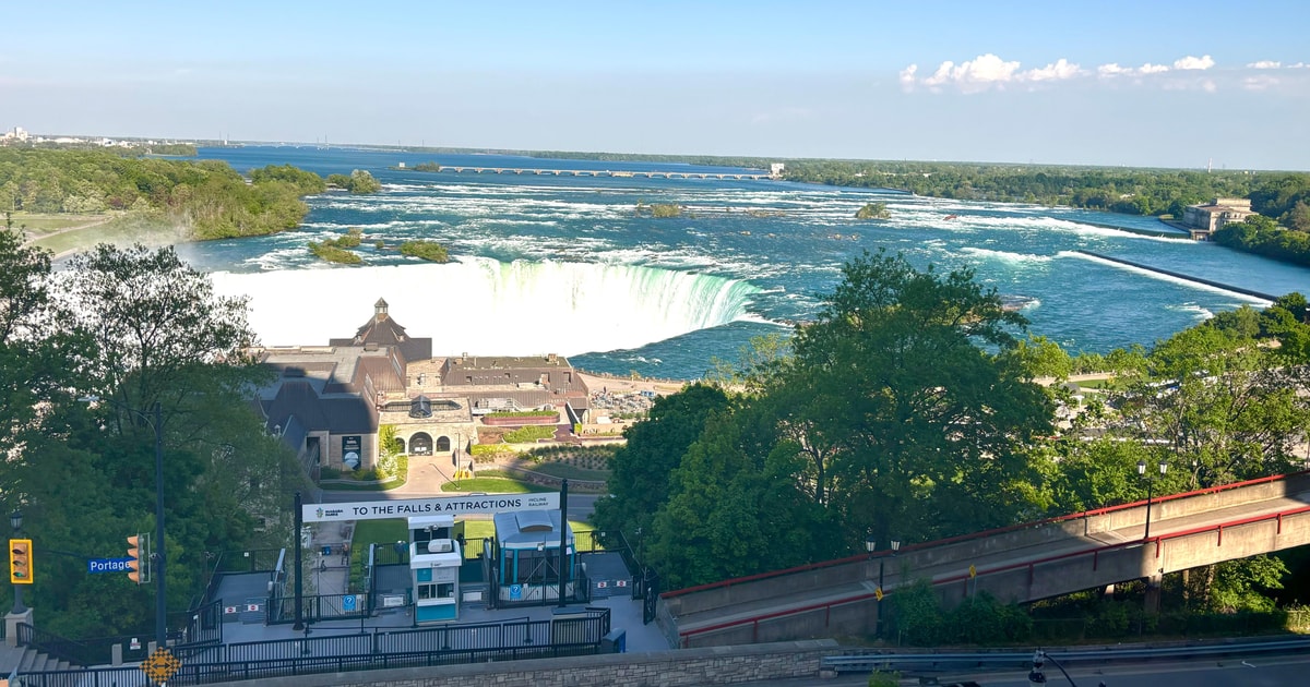 Niagara Falls: Guided walking tour of Niagara Falls | GetYourGuide