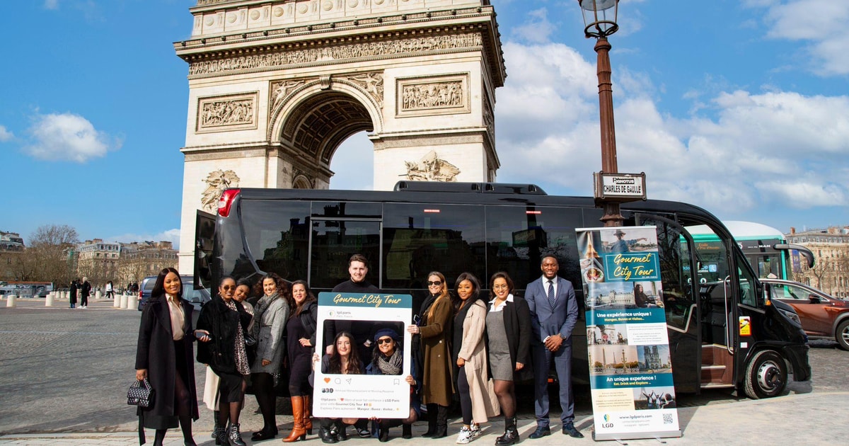 Paris: VIP minibus tour with champagne & French specialities | GetYourGuide
