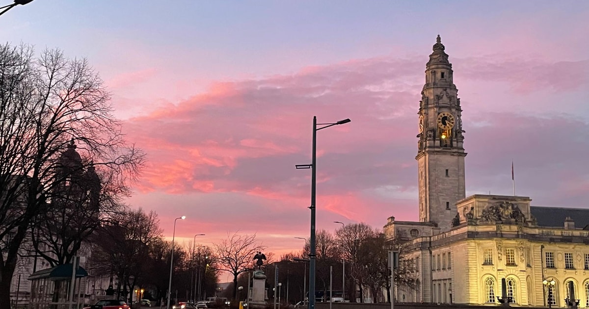 Cardiff: Guided Day Tour | GetYourGuide