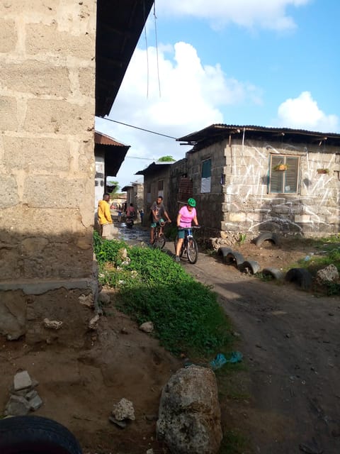 Rise & Ride Uswazi Streets The Other Side of Ng'ambo Town | GetYourGuide
