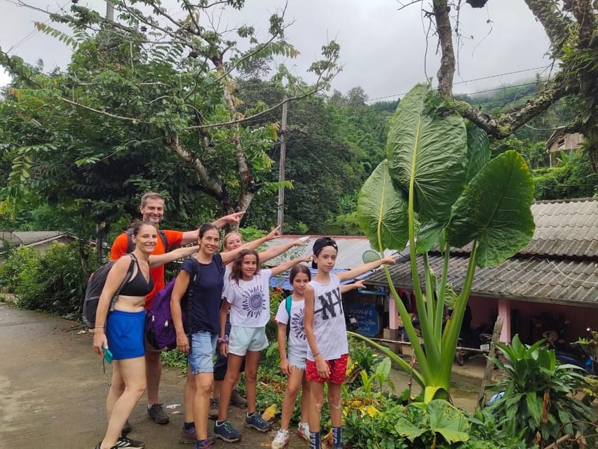 Chiang Rai: Jungle Avontuur-Groep trektocht & Bamboe koken | GetYourGuide