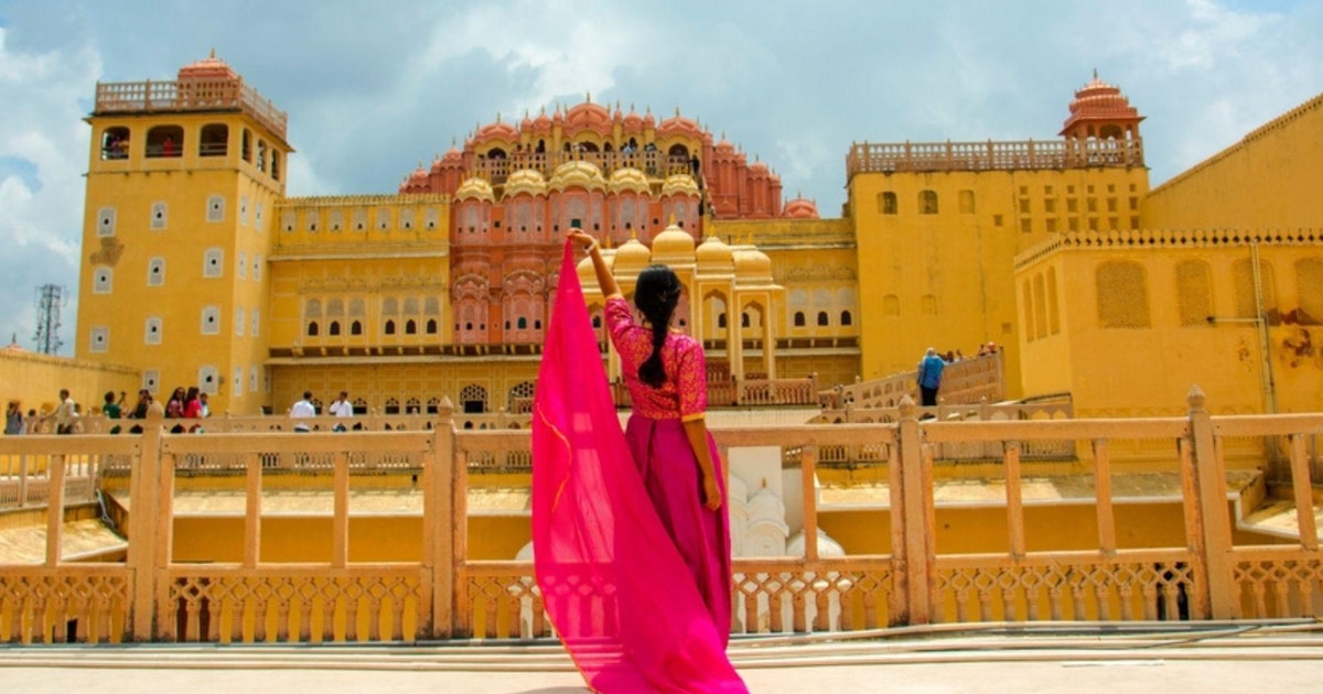Jaipur Heritage Trail Forts and Palaces Guided Full Day Tour | GetYourGuide