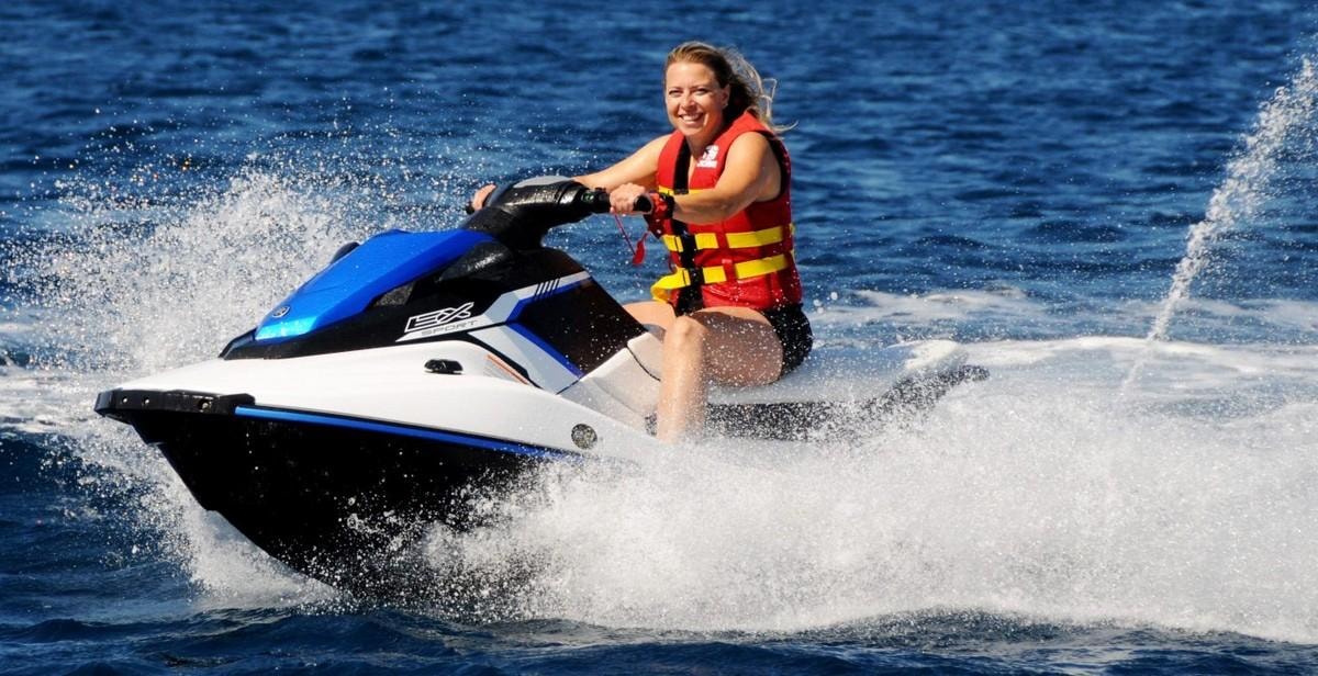 Agadir: Otelden Alma ve Otele Bırakma ile Jet Ski Deneyimi | GetYourGuide
