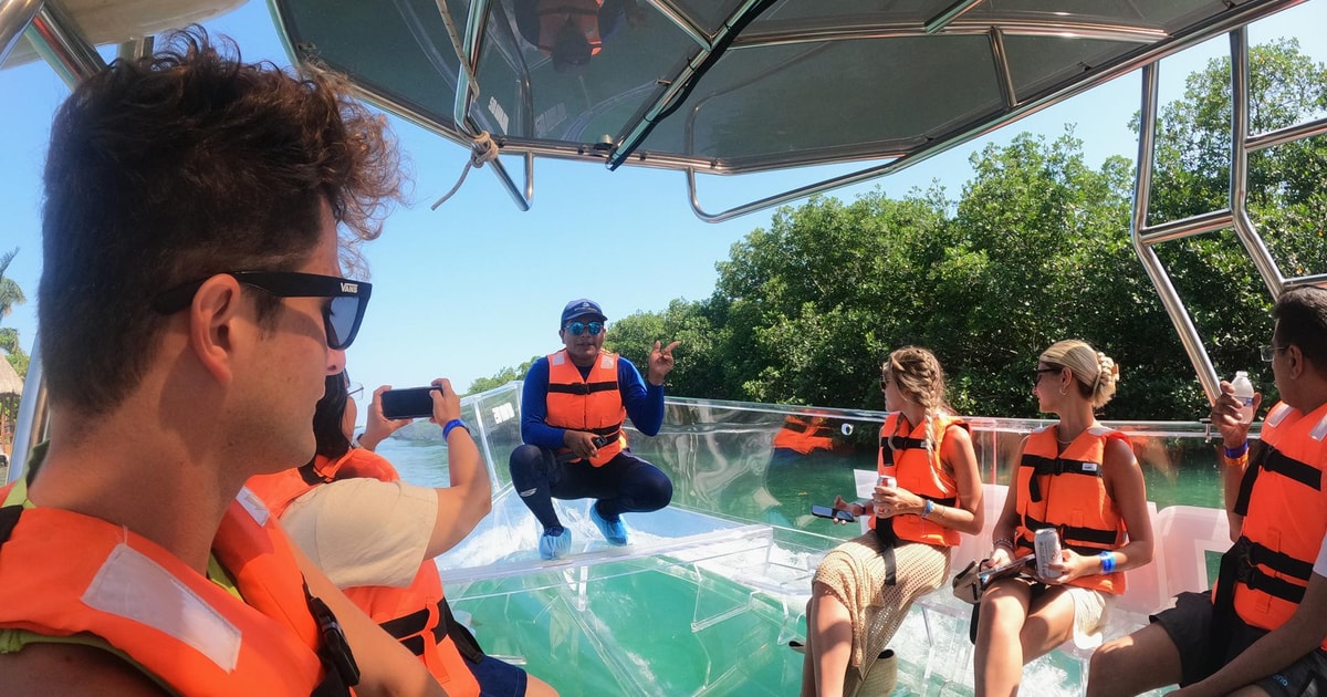 Cancún: Clear Boat Ride with drinks | GetYourGuide