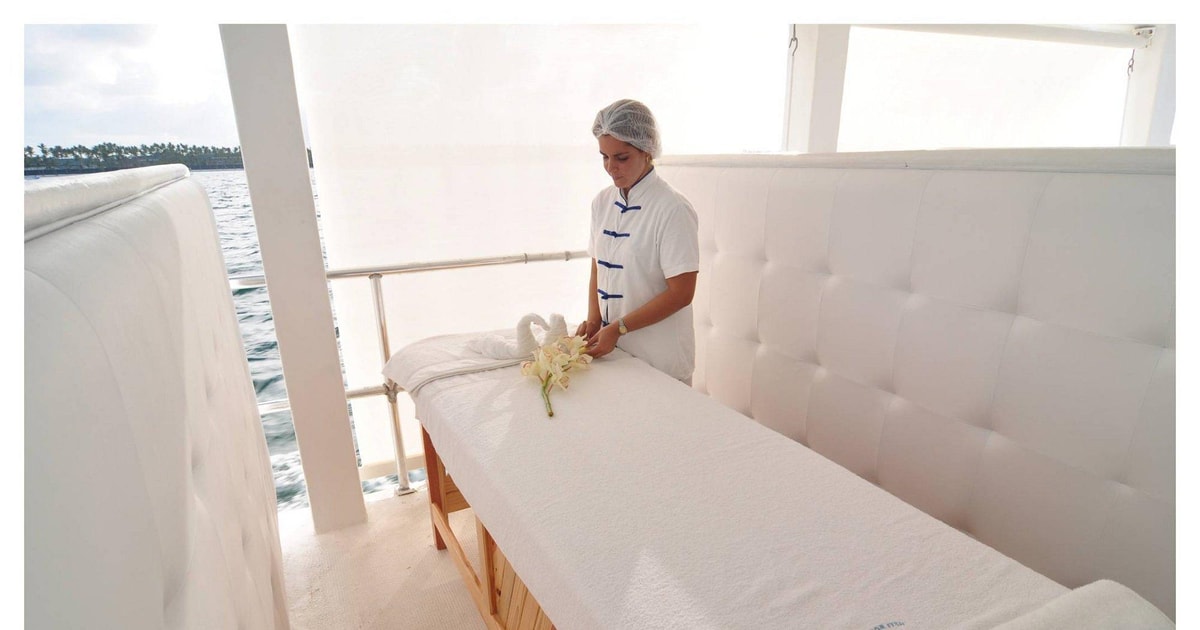 Punta Cana Floating Ocean Spa-ervaring met massage & yoga | GetYourGuide