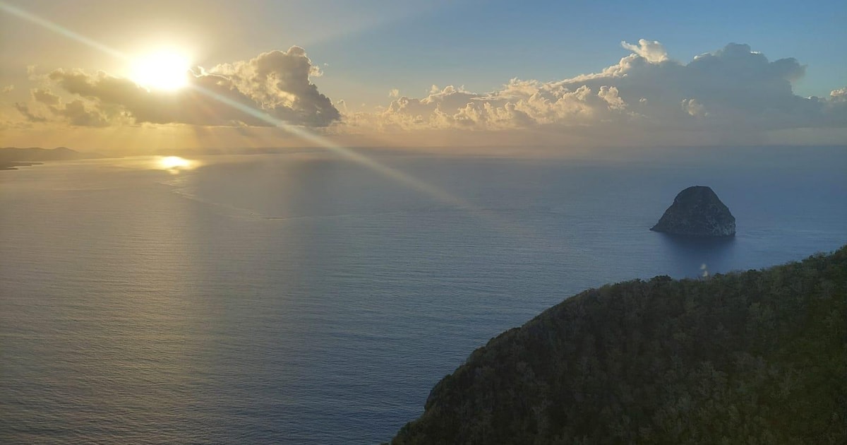 Hiking, Sunrise and breakfast on Morne | GetYourGuide