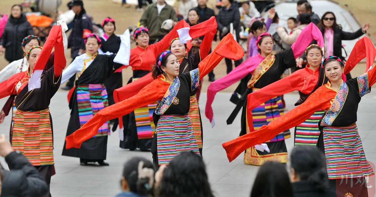Lhasa: 4-Day Guided Tour with Monasteries and Palaces | GetYourGuide