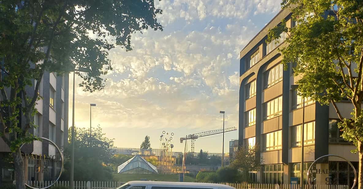 Tour of Paris by limousine by day or night. | GetYourGuide