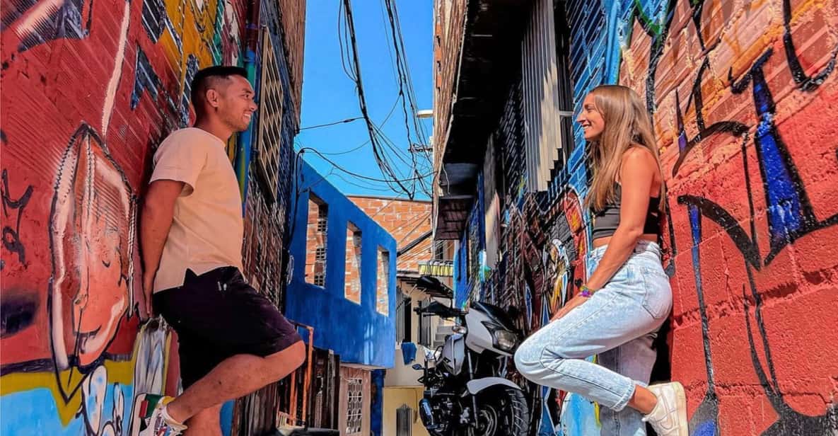 Medellín: Comuna 13 Tour guiado con aperitivos | GetYourGuide