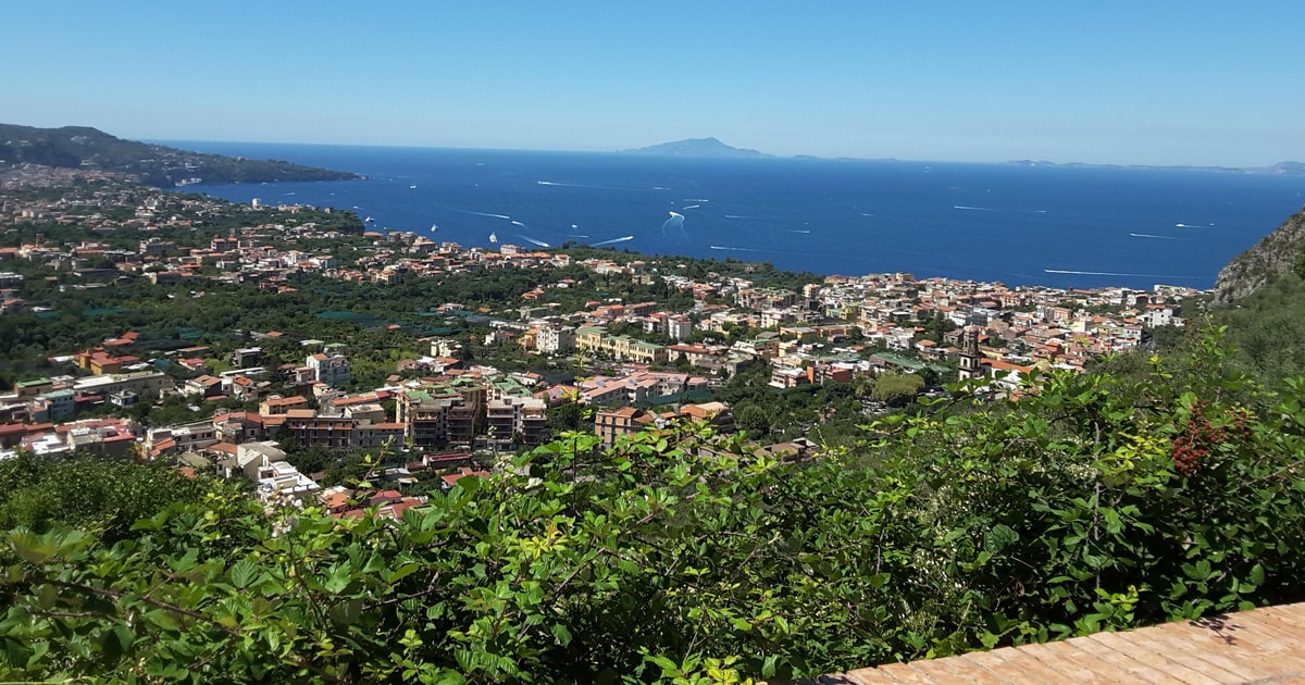 Sorrento: Tour condiviso della Costiera Amalfitana di un giorno ...