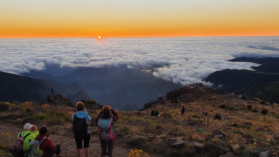 Madeira: Passeio ao nascer do sol no Pico do Areeiro | GetYourGuide